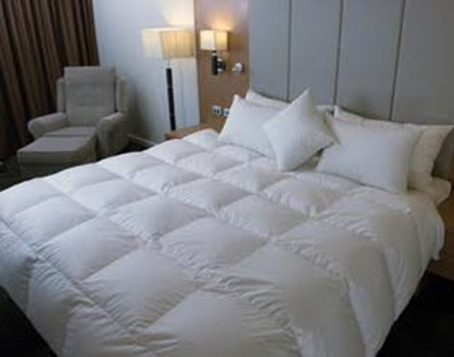 Supa King 90% White European Goose Down Quilt - Square Baffle Boxed ...